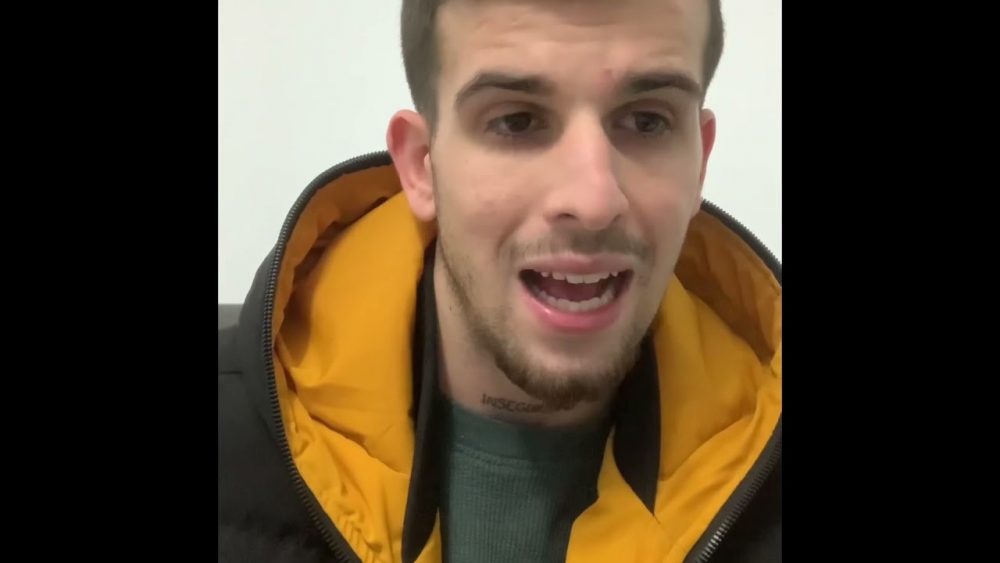 El matón de las reseñas vuelve al Kebab para pedir perdón