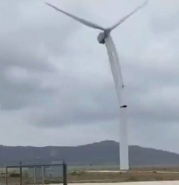 Recopilatorio de gritos de Kyriakos Grizzly, el strongman mierder.